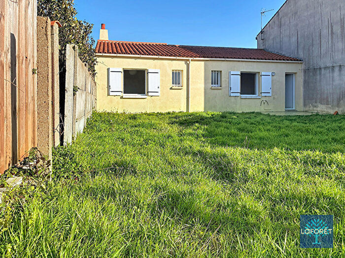 Maison à vendre - Château-dOlonne, Les Soulardières, Mairie - 4 pièces - 2 chambres