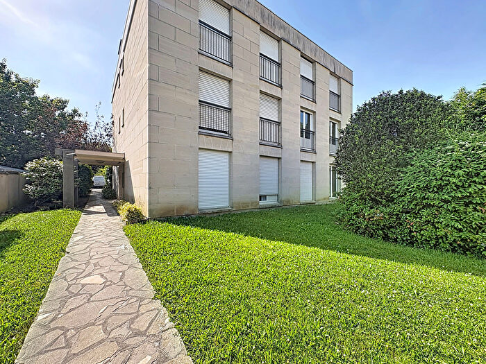 Appartement 1 pièce à louer - Fontenay-aux-Roses, Blagis, Gare