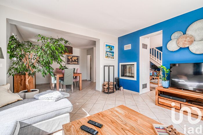 Maison à vendre - Mareuil-lès-Meaux - 8 pièces - 7 chambres