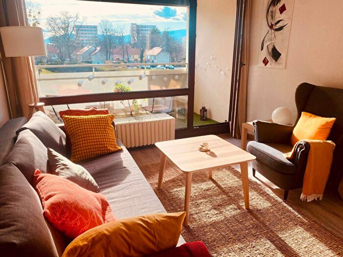 Appartement à louer - Ouest, Ferney-Voltaire - 3 pièces - 2 chambres