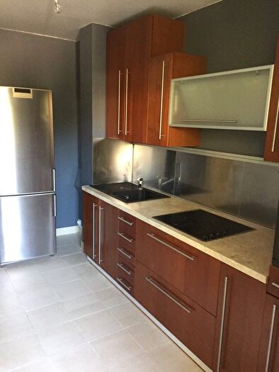 Appartement 3 pièces à louer à Marseille e, Perier