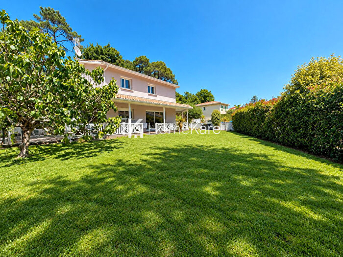 Cestas, Centre-ville, Bourg : Maison 6 pièces à vendre