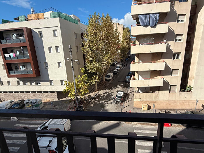 Appartement à vendre - Marseille e , Malpassé - 4 pièces - 3 chambres