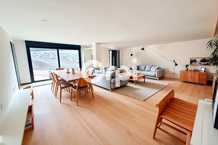 Appartement à louer - Theys - 4 pièces - 3 chambres