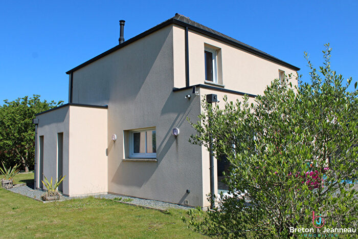 Maison à vendre - Ernée - 5 pièces - 4 chambres