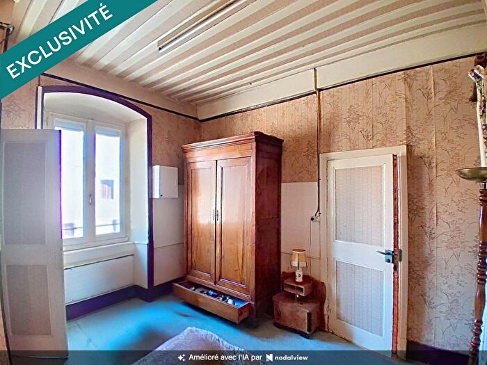 Saint-Sauveur-en-Rue : Appartement 1 pièce à vendre