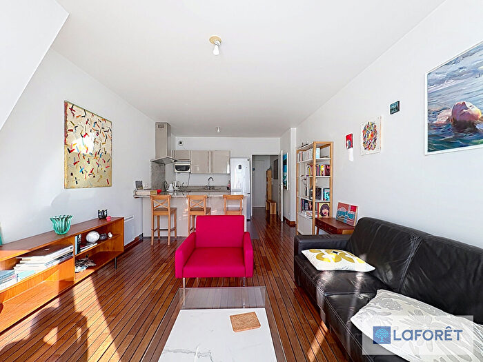 Appartement 3 pièces à vendre - Noisy-le-Grand, Centre-ville