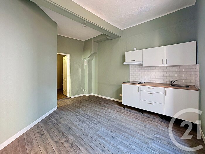 Saint-Maximin-la-Sainte-Baume, Centre-ville - Appartement 2 pièces à vendre
