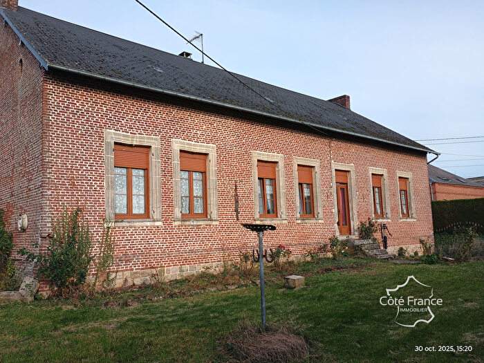 Maison à vendre - Rogny - 8 pièces - 4 chambres