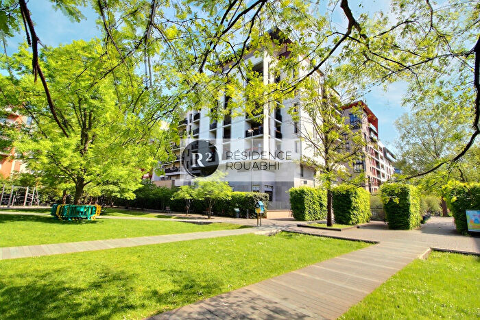 Appartement à louer - Asnières-sur-Seine, Gresillons, Voltaire - 3 pièces - 2 chambres