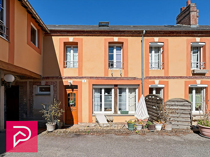 Maison 5 pièces à Bernay, à louer
