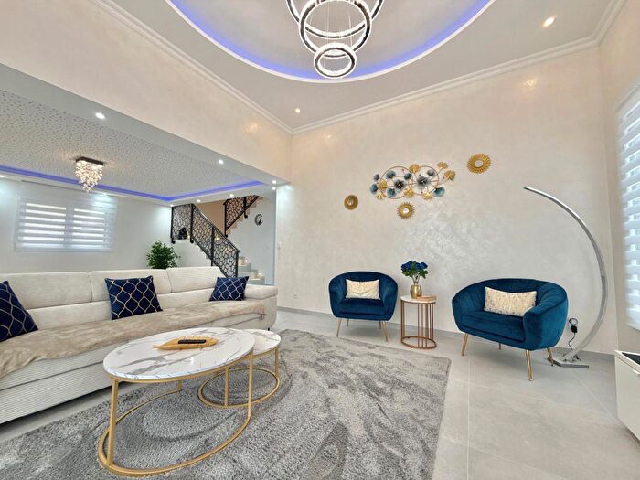 Maison à vendre - Perrigny-lès-Dijon - 5 pièces - 4 chambres