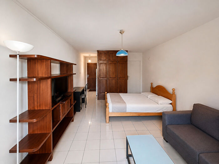 Appartement 1 pièce à Saint-Denis, Vauban, à vendre