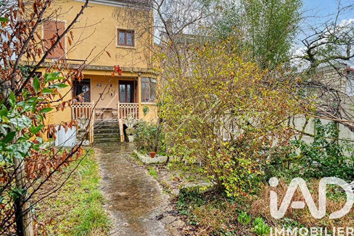 Maison 6 pièces à Chatou, Est, à vendre