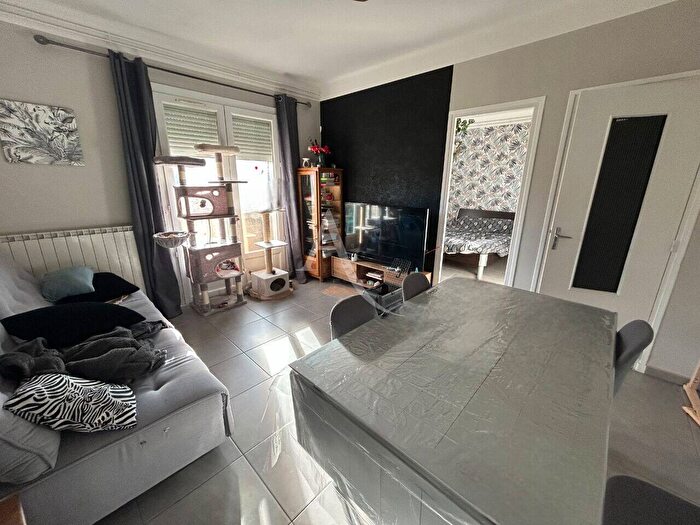 Appartement à louer - Bourg-Charité, Narbonne - 2 pièces - 1 chambre