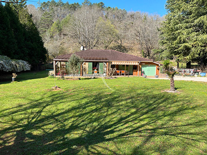 Maison à vendre - Prayssac - 4 pièces - 3 chambres