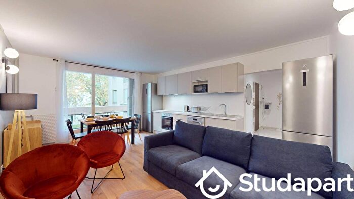 Appartement à louer - Asnières-sur-Seine - 1 pièce - 3 chambres