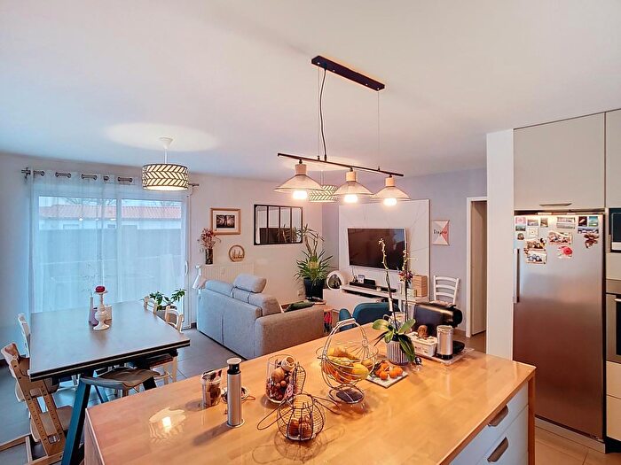 Maison à vendre - La Chevrolière - 4 pièces - 3 chambres