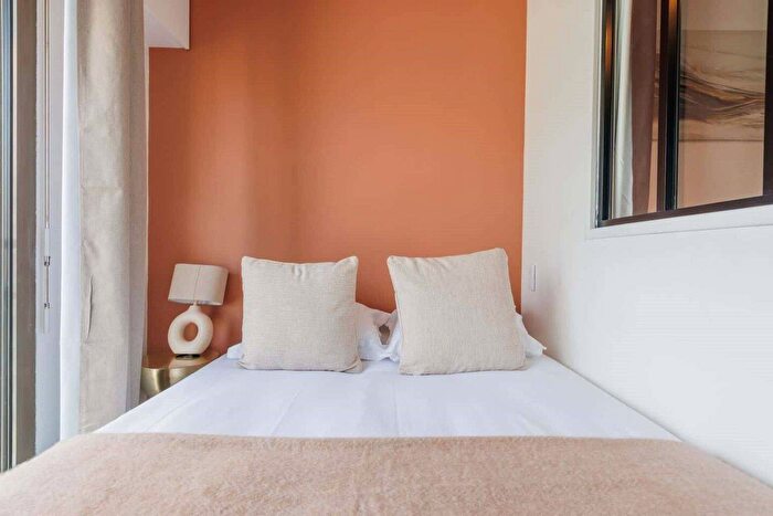 Appartement 1 pièce à louer - Villiers-Cerdan, Levallois-Perret