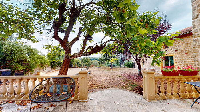 Maison à vendre - Saint-Léger-sur-Roanne - 8 pièces - 5 chambres