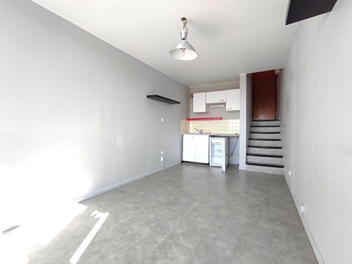 Appartement à vendre - Villeurbanne, République, Tolstoi - 1 pièce