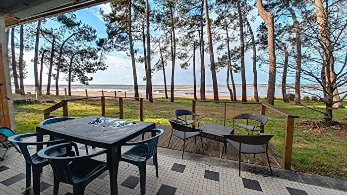 Maison à vendre - Arès - 6 pièces - 4 chambres