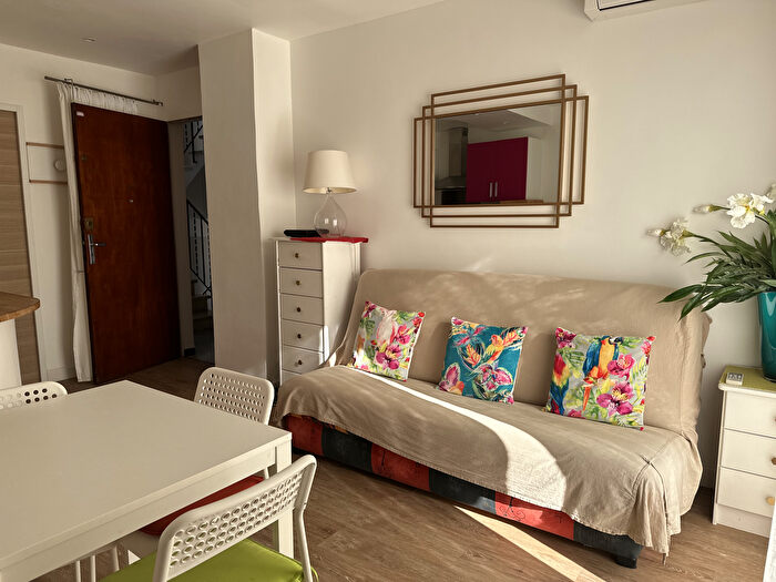Appartement 2 pièces à louer à Sanary-sur-Mer, Centre-ville, Port