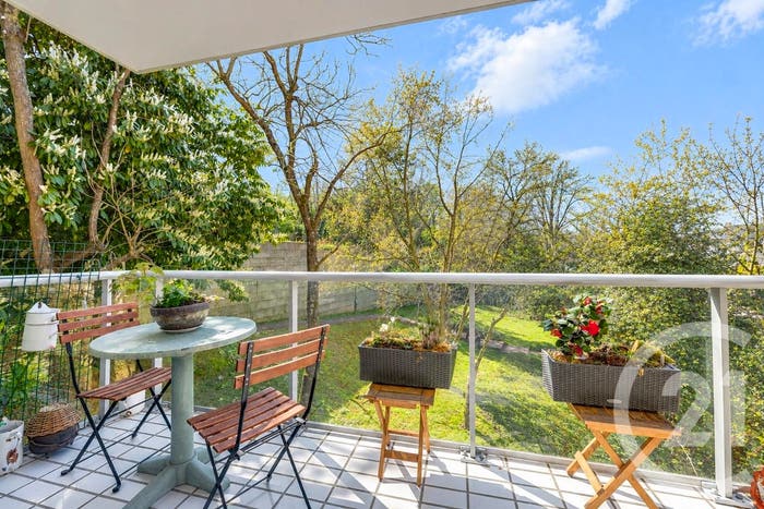 Appartement 4 pièces à vendre à Issy-les-Moulineaux, Les Iles, La Ferme
