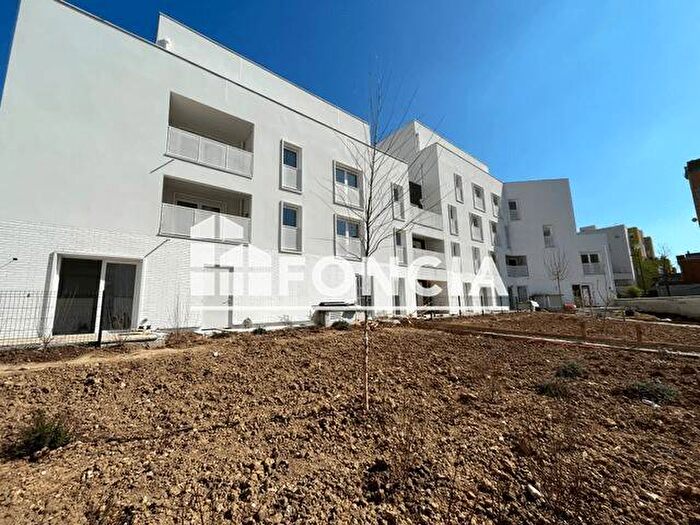 Appartement à louer - Pyramides Centre, Évry-Courcouronnes - 3 pièces - 2 chambres