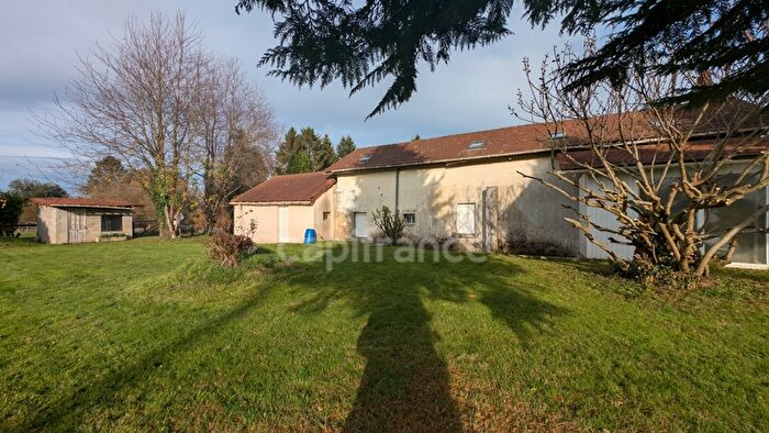 Maison à vendre - Saint-Martin-lAiguillon - 5 pièces - 2 chambres