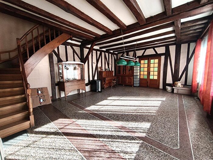 Maison à vendre - Sainte-Menehould - 7 pièces - 4 chambres