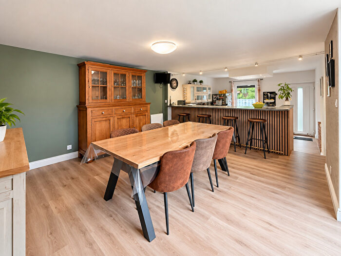 Acheux-en-Amiénois : Maison 4 pièces à vendre