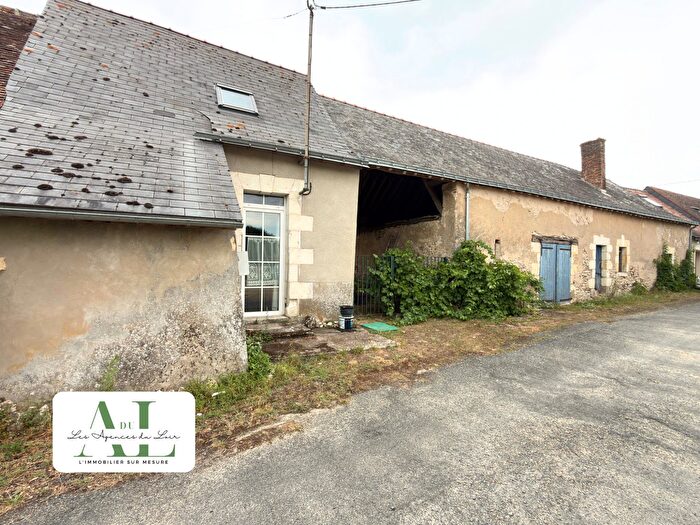 Maison 2 pièces à Noyant, à vendre