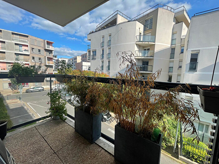 Appartement 3 pièces à Nanterre, Vieux Pont, à louer