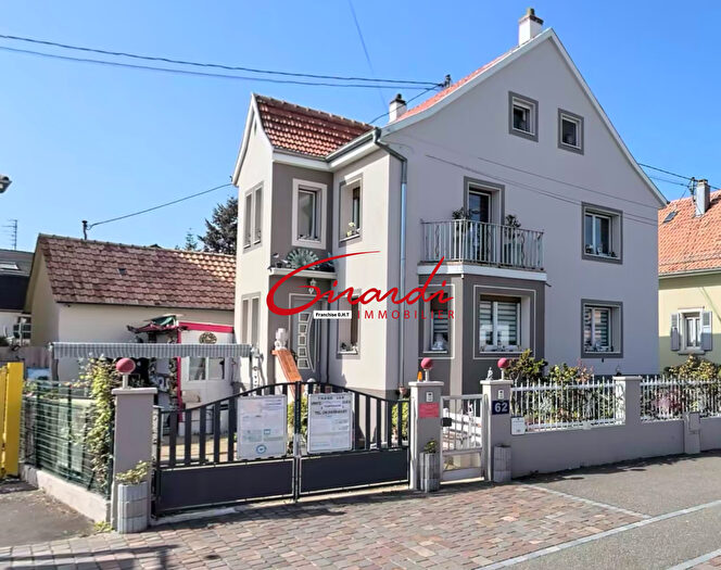 Maison à vendre - Lutterbach - 9 pièces - 7 chambres