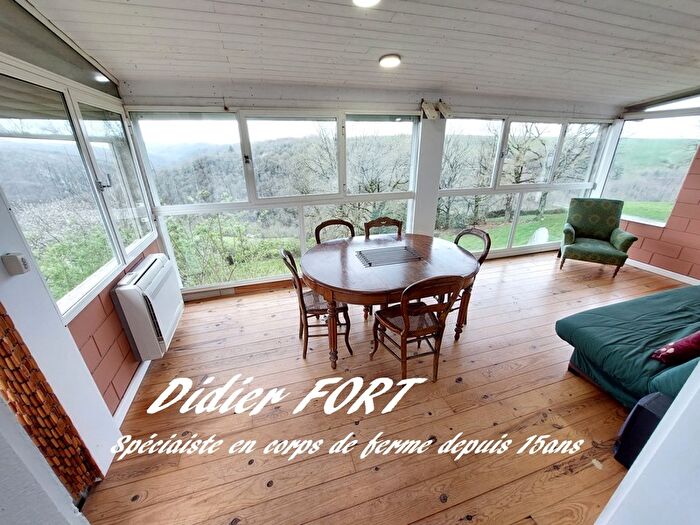 Maison à vendre - Saint-Antonin-de-Lacalm - 4 pièces - 3 chambres