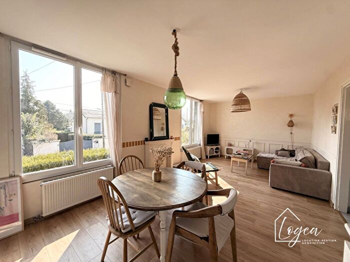 Maison à louer - Sud, Esbly - 5 pièces - 3 chambres