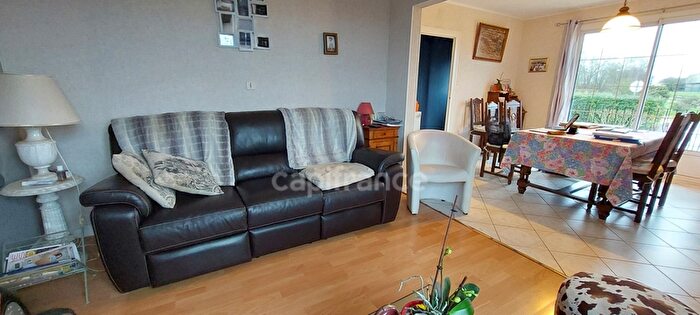 Maison à vendre - Mouzeuil-Saint-Martin - 5 pièces - 3 chambres