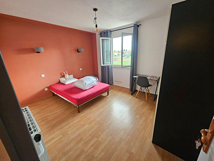 Appartement à louer - Clermont-Ferrand, Saint-Jacques - 1 pièce