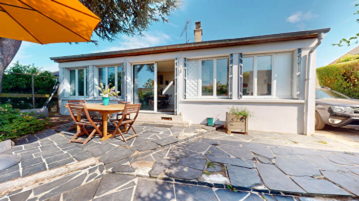 Maison 5 pièces à Fontenay-le-Fleury, Sables, Démènerie, à vendre
