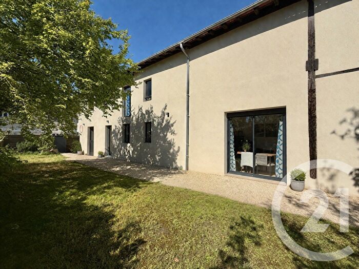 Maison 6 pièces à Moulins, Gare, Champins, à vendre