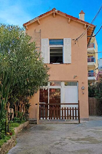 Maison à vendre - Cannes, Prado, République - 4 pièces - 2 chambres