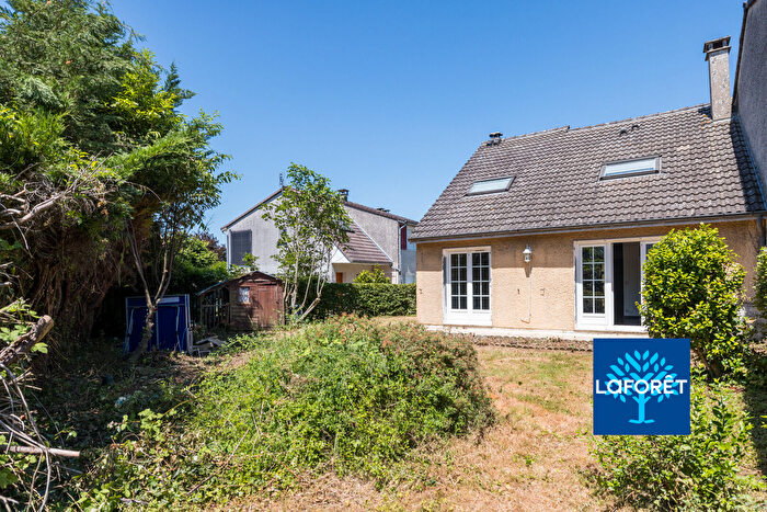 Maison 5 pièces à Marly-la-Ville, à vendre