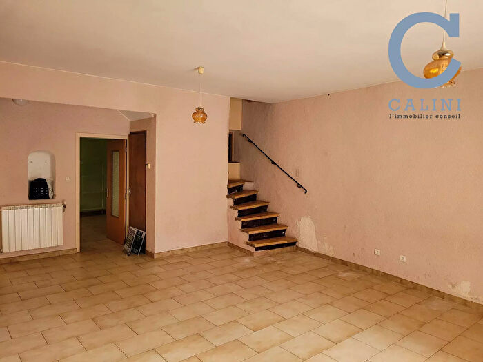 Maison à vendre - Saint-Geniès-de-Malgoirès - 4 pièces - 2 chambres