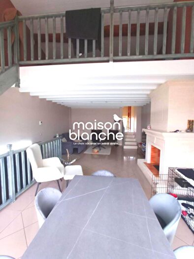 Appartement à louer - La Bastide, Libourne - 3 pièces - 2 chambres