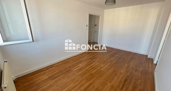 Appartement 3 pièces à louer à Centre Ville, Le Coteau