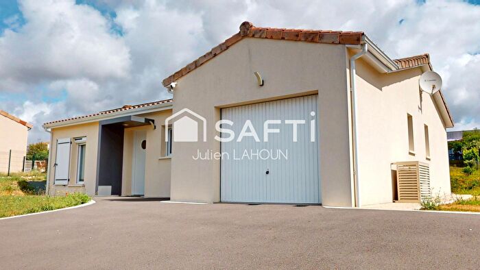Maison 4 pièces à vendre à Rouillac