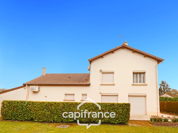 Maison à vendre - Pierre-de-Bresse - 9 pièces - 5 chambres