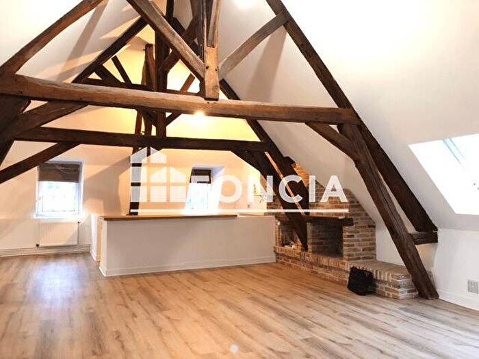 Appartement à louer - Plateau, Laon - 4 pièces - 2 chambres