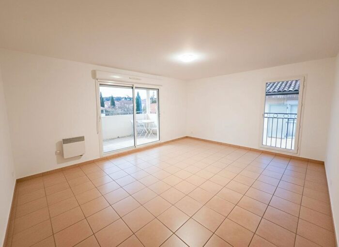 Appartement à louer - Lambesc - 3 pièces - 2 chambres